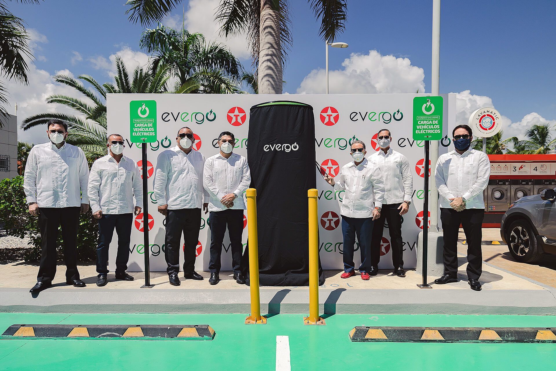 Texaco se suma a la red de estaciones de carga Evergo para ofrecer ...